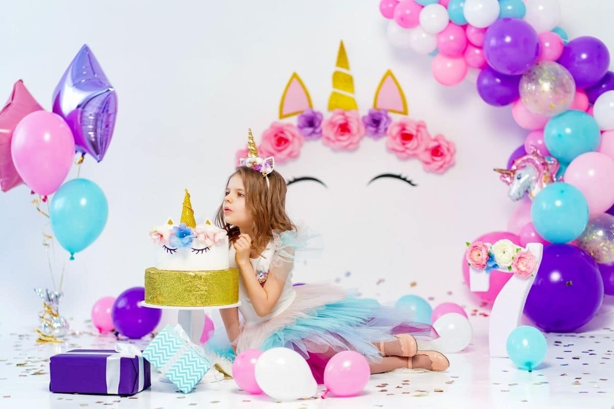 18 Super Cute Unicorn Party Ideas - Darling celebrations