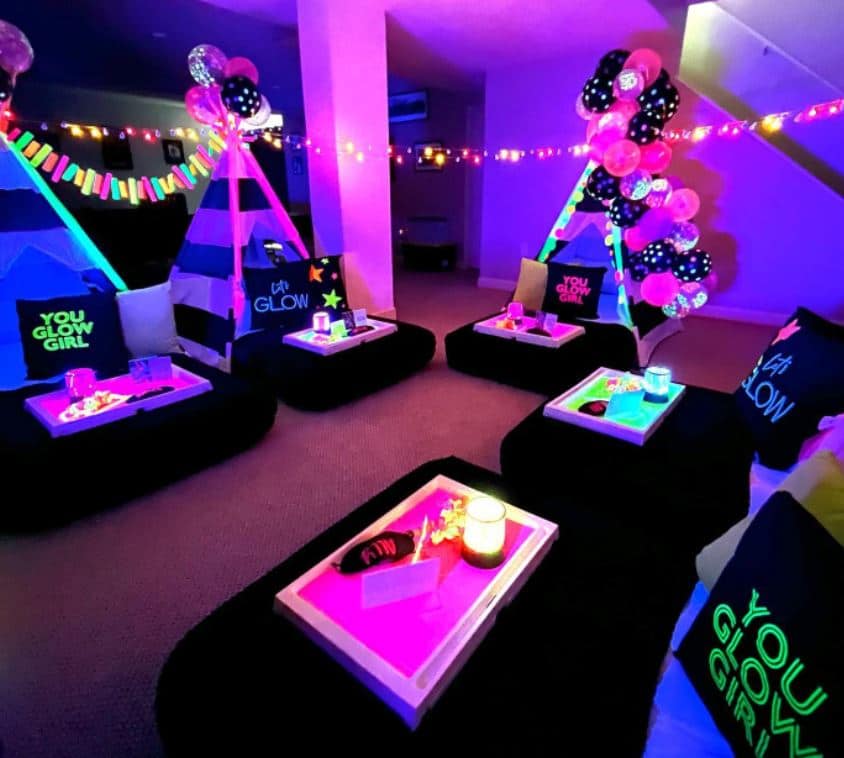 Glow In The Dark Party Ideas - 30 ideas for an amazing Glow Party